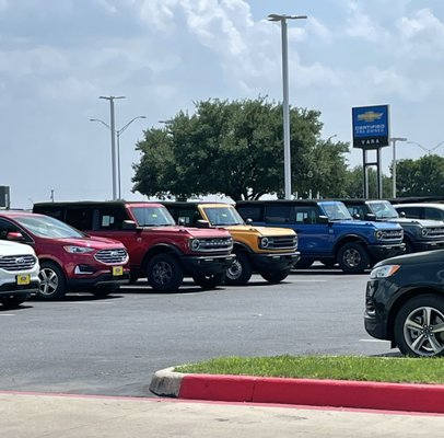 MAC HAIK’S SOUTHWAY FORD - Updated September 2025 - 68 Photos & 160 ...