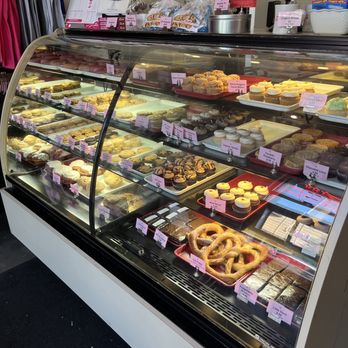 STICKY FINGERS BAKERY - Updated August 2024 - 739 Photos & 971 Reviews ...