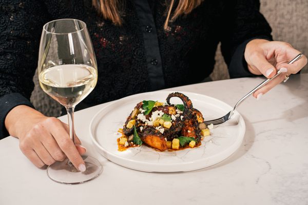 CHASING RABBITS - 32 Photos & 15 Reviews - 141 E Meadow Dr, Vail, CO - Yelp