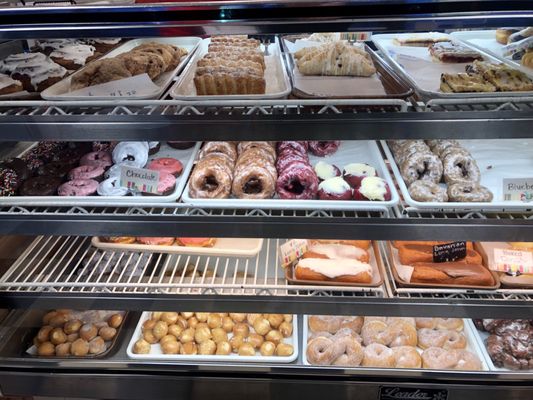 KELLY’S BAKERY - 34 Photos & 24 Reviews - 1335 Main St, Hamilton, Ohio ...