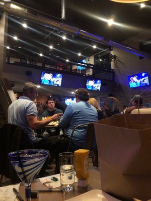 THE MAV KITCHEN & TAP HOUSE - 36 Photos & 90 Reviews - 1409 Barlow Rd ...