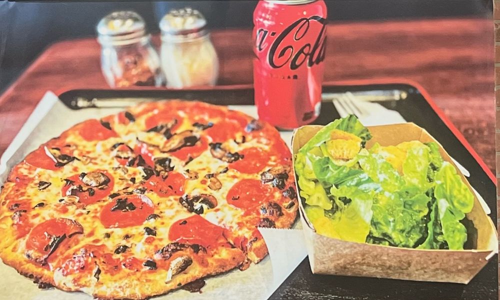 FAT TOMATO PIZZA - Updated September 2024 - 12 Photos - 8500 W Olympic ...