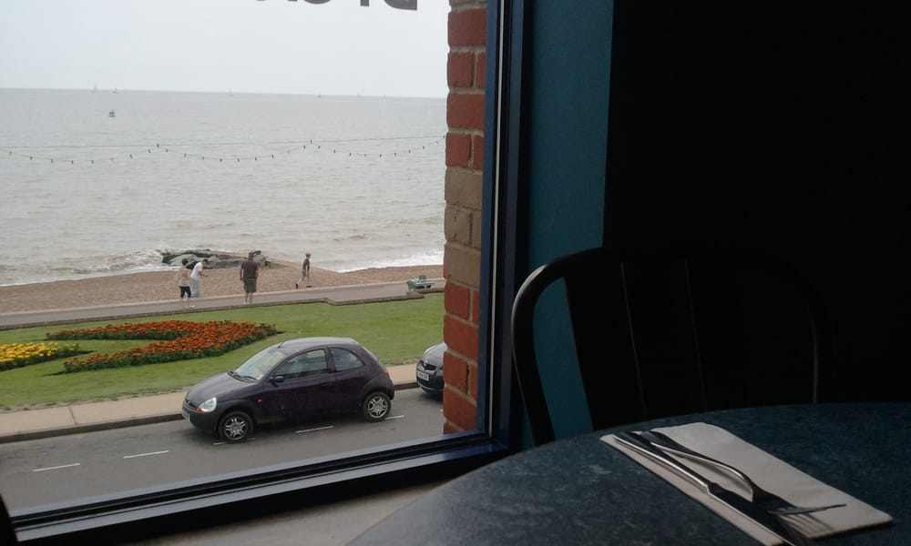 THE ALEX - Updated July 2025 - 123 Undercliff Rd W, Felixstowe, Suffolk ...