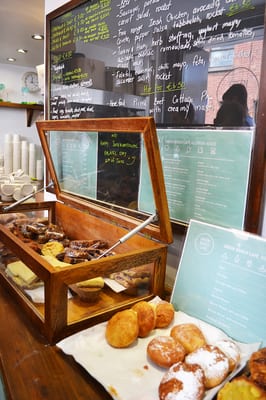 GREEN BENCH CAFÉ - Updated July 2025 - 178 Photos & 107 Reviews ...