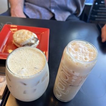 OVATION COFFEE & TEA - Updated October 2025 - 622 Photos & 884 Reviews ...