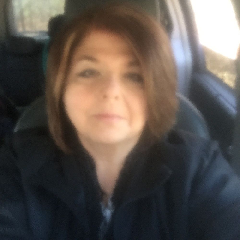 Tess Gordon's Instagram, Twitter & Facebook on IDCrawl