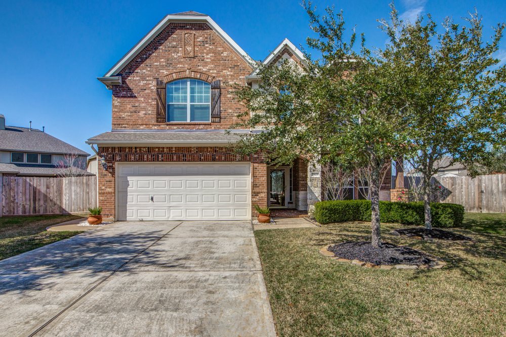 JOE FERRER - LPT REALTY - Contact Agent - One Riverway, Houston, Texas ...