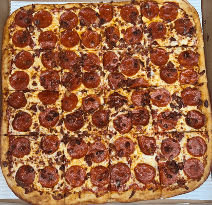 EAST OF CHICAGO PIZZA - SYRACUSE - 46 Photos & 13 Reviews - 2410 Court ...