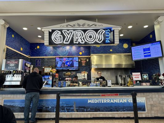 GYROS PLUS AT CHAPEL HILLS - Updated December 2025 - 40 Photos & 93 ...