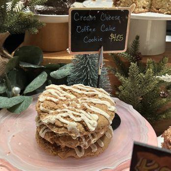 BEATRIX - Updated July 2024 - 750 Photos & 479 Reviews - 272 Oakbrook ...