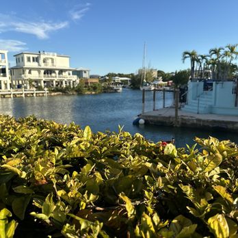 THE BENT PROP BAR & GRILL - Updated November 2024 - 96 Photos & 74 ...