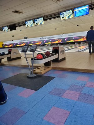 KINGPIN LANES - Updated December 2025 - 22 Photos & 22 Reviews - 12249 ...