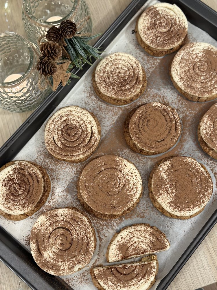 SWEET TALES - Updated December 2024 - 26 Photos - Montréal, Quebec ...