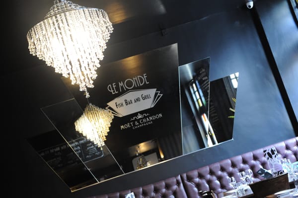 LE MONDE - Updated October 2025 - 11 Photos & 14 Reviews - 60-62 St ...