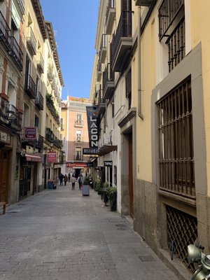 EL LACON - 44 Photos & 20 Reviews - Calle Manuel Fernández y González ...