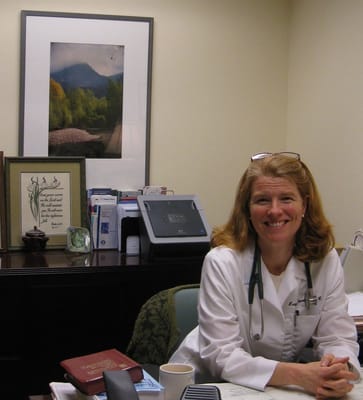 JAMES SIMON, MD - Updated October 2025 - 11 Reviews - 1850 M St NW ...