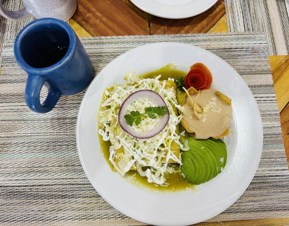 MARIA CAMELIA RESTAURANTE - Updated November 2024 - 20 Photos - Av ...