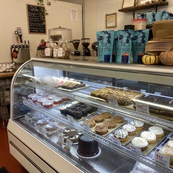 RED BIRD BAKERY - Updated October 2024 - 284 Photos & 245 Reviews - 556 ...