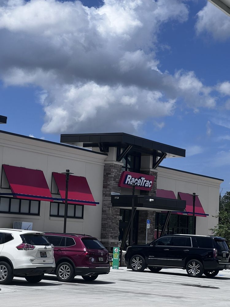 RACETRAC PETROLEUM - Updated November 2024 - 810 E Brandon Blvd ...
