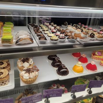 DEERFIELDS BAKERY - Updated September 2024 - 317 Photos & 288 Reviews - 813 Waukegan Rd ...