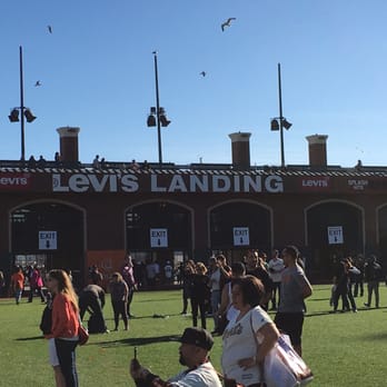 SAN FRANCISCO GIANTS FANFEST - Updated August 2025 - 183 Photos & 29 ...