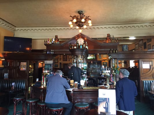 THE PERSEVERE BAR - Updated September 2024 - 398 Easter Road, Edinburgh ...