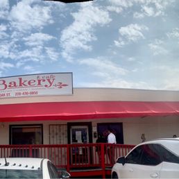 LE BAKERY - Updated December 2024 - 213 Photos & 225 Reviews - 280 Oak ...