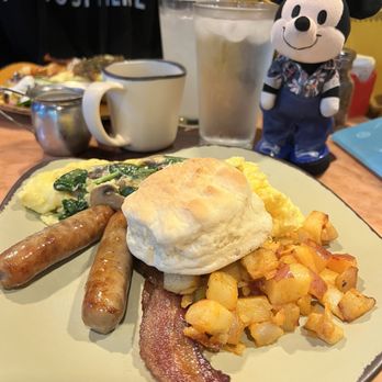 GOOFY’S KITCHEN - Updated July 2024 - 3274 Photos & 1991 Reviews - 1150 ...