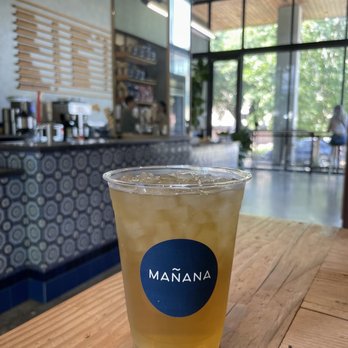 MAÑANA - Updated June 2024 - 541 Photos & 324 Reviews - 1603 S Congress ...