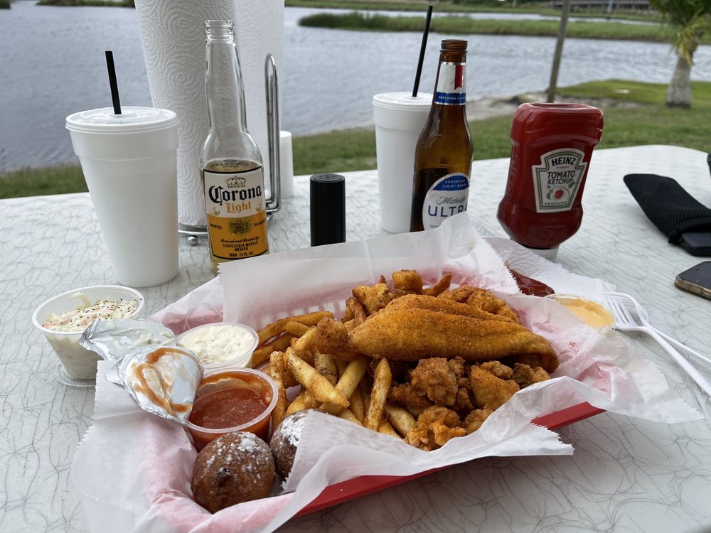 JOLLY GATOR FISH CAMP - Updated May 2025 - 89 Photos & 85 Reviews ...