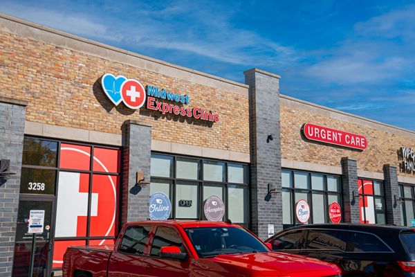 MIDWEST EXPRESS CLINIC - Updated October 2025 - 45 Reviews - 3258 W ...