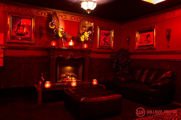 CLUB SINROCK - ANCHORAGE - Updated January 2025 - 11 Photos & 12 ...