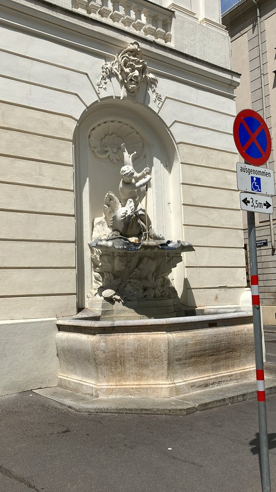 BRUNNEN AN DER NEUEN AULA - Updated January 2025 - Doktor-Ignaz-Seipel ...