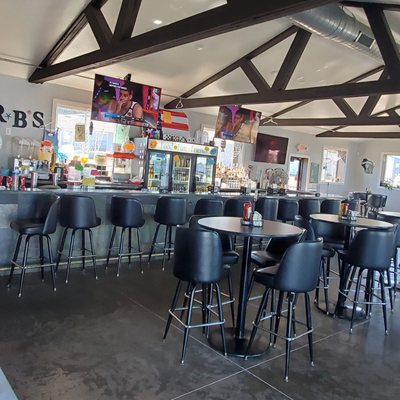 BAR-B’S SUNSET BAY GRILL - Updated October 2025 - 21 Photos - 1135 ...