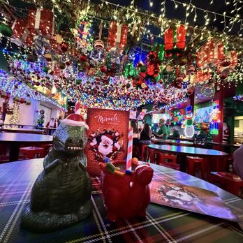 MIRACLE ON THE PLAZA - Updated December 2025 - 34 Photos & 11 Reviews ...