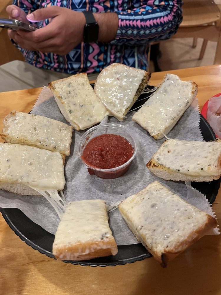 ROADHOUSE PIZZA - Updated December 2025 - 54 Photos & 45 Reviews - 102 ...