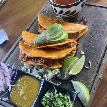 KALAVERAS - Updated December 2025 - 356 Photos & 299 Reviews - 1740 ...