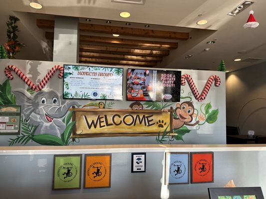 MONKEYIN AROUND - Updated April 2026 - 146 Photos & 67 Reviews - 5759 ...