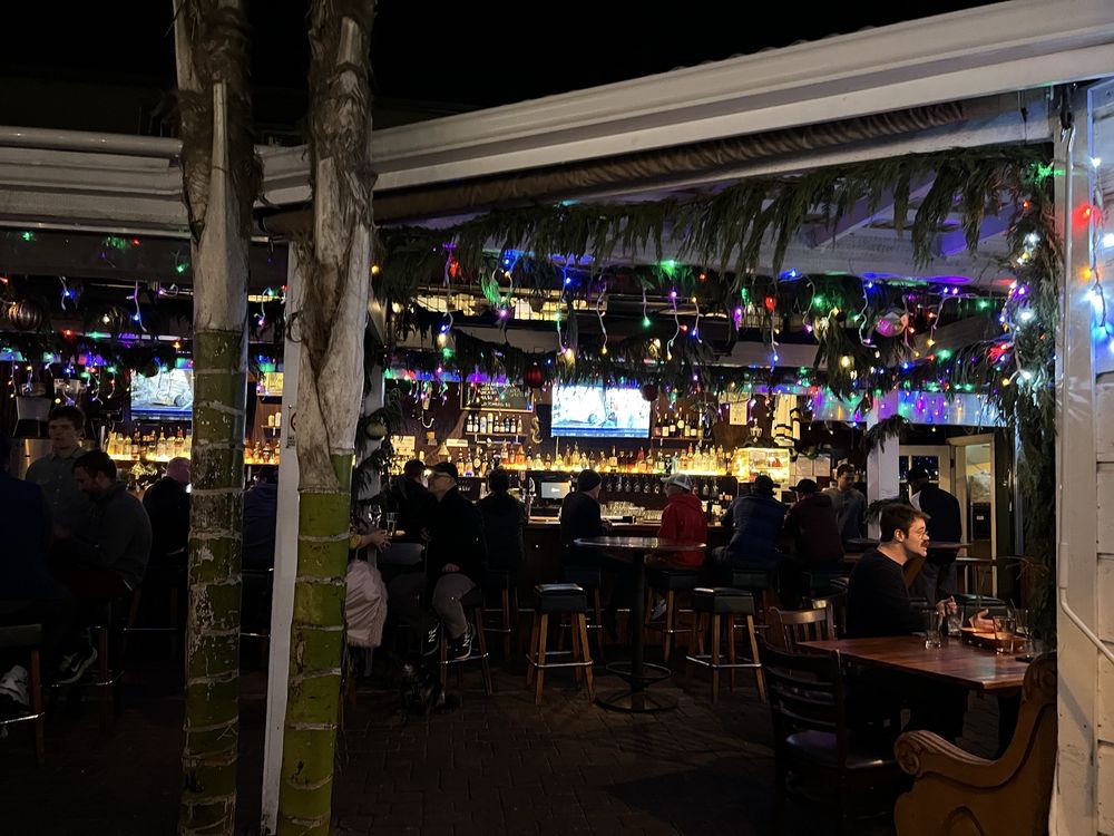 KINGFISH PUB & CAFE - Updated May 2026 - 89 Photos & 148 Reviews - 5227 ...