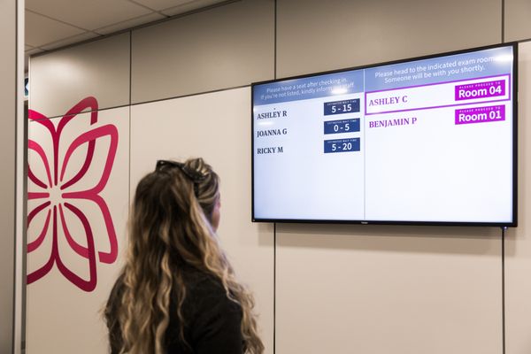 MAGENTA HEALTH - Updated December 2025 - 11 Photos - 418 Eglinton ...