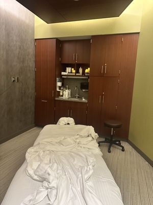 DAN ABRAHAM HEALTHY LIVING CENTER - Updated October 2025 - 26 Photos ...