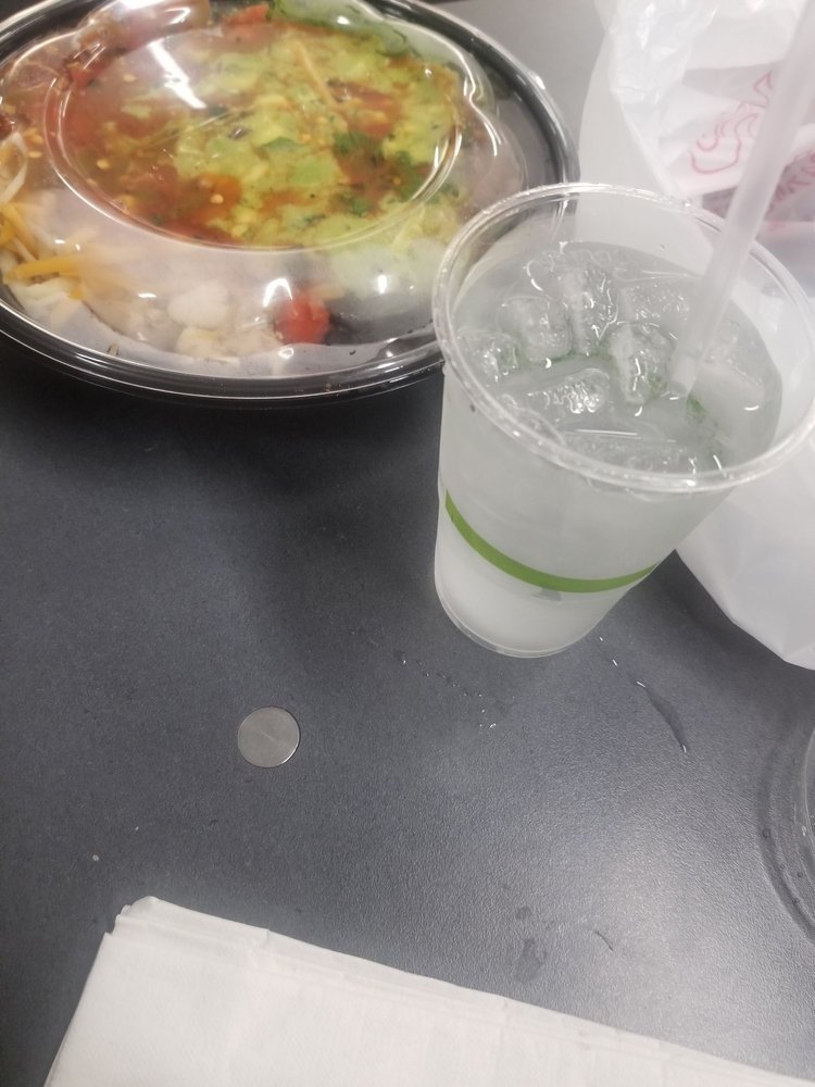 BAJA FRESH EXPRESS - ATLANTA INTERNATIONAL AIRPORT - 17 Photos & 47 ...