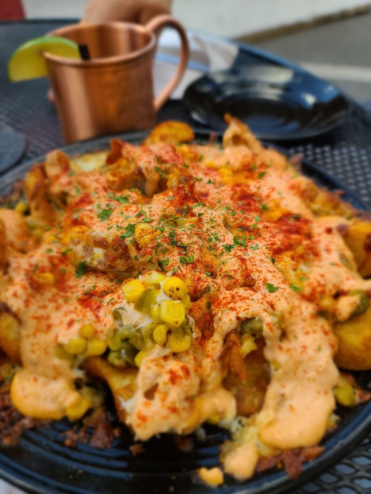 THE SHASKEEN - Updated August 2024 - 54 Photos & 122 Reviews - 909 Elm ...