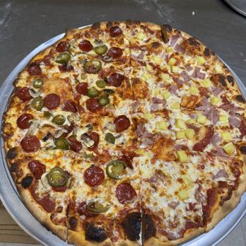 CHUBBIES PIZZERIA - Updated December 2025 - 39 Photos & 53 Reviews ...