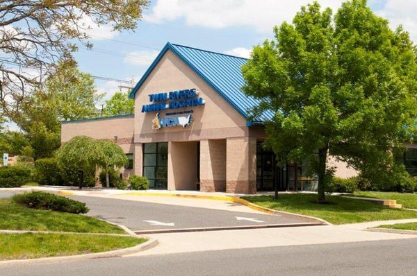 TWIN RIVERS ANIMAL HOSPITAL - Updated December 2025 - 20 Photos & 42 ...