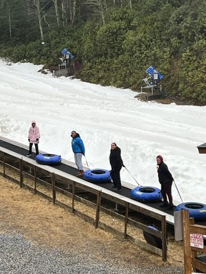 JONAS RIDGE SNOW TUBING - Updated January 2026 - 20 Photos & 19 Reviews ...