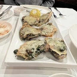 JOE MUER SEAFOOD - 1108 Photos & 781 Reviews - 400 Renaissance Ctr ...