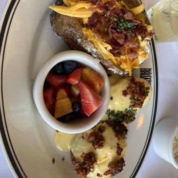 BROADWAY 10 BAR & CHOPHOUSE - Updated June 2024 - 724 Photos & 390 ...