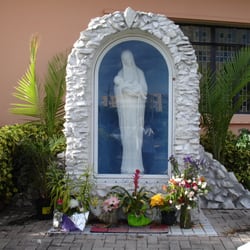 ST JOSEPH’S CATHOLIC CHURCH - Churches - 8670 Byron Ave, Miami Beach ...