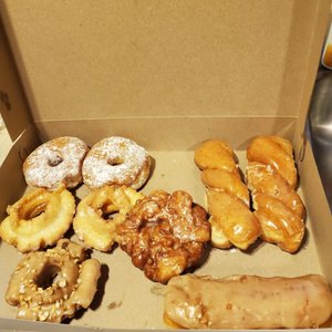 BOSA DONUTS - 33 Photos - 17061 Ave Of The Arts, Surprise, Arizona ...